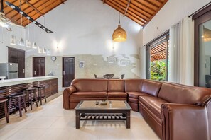 Villa, 3 quartos, piscina privativa, vista para a piscina | Sala
