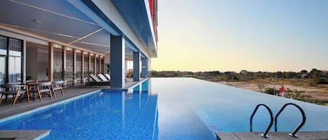 Piscina exterior