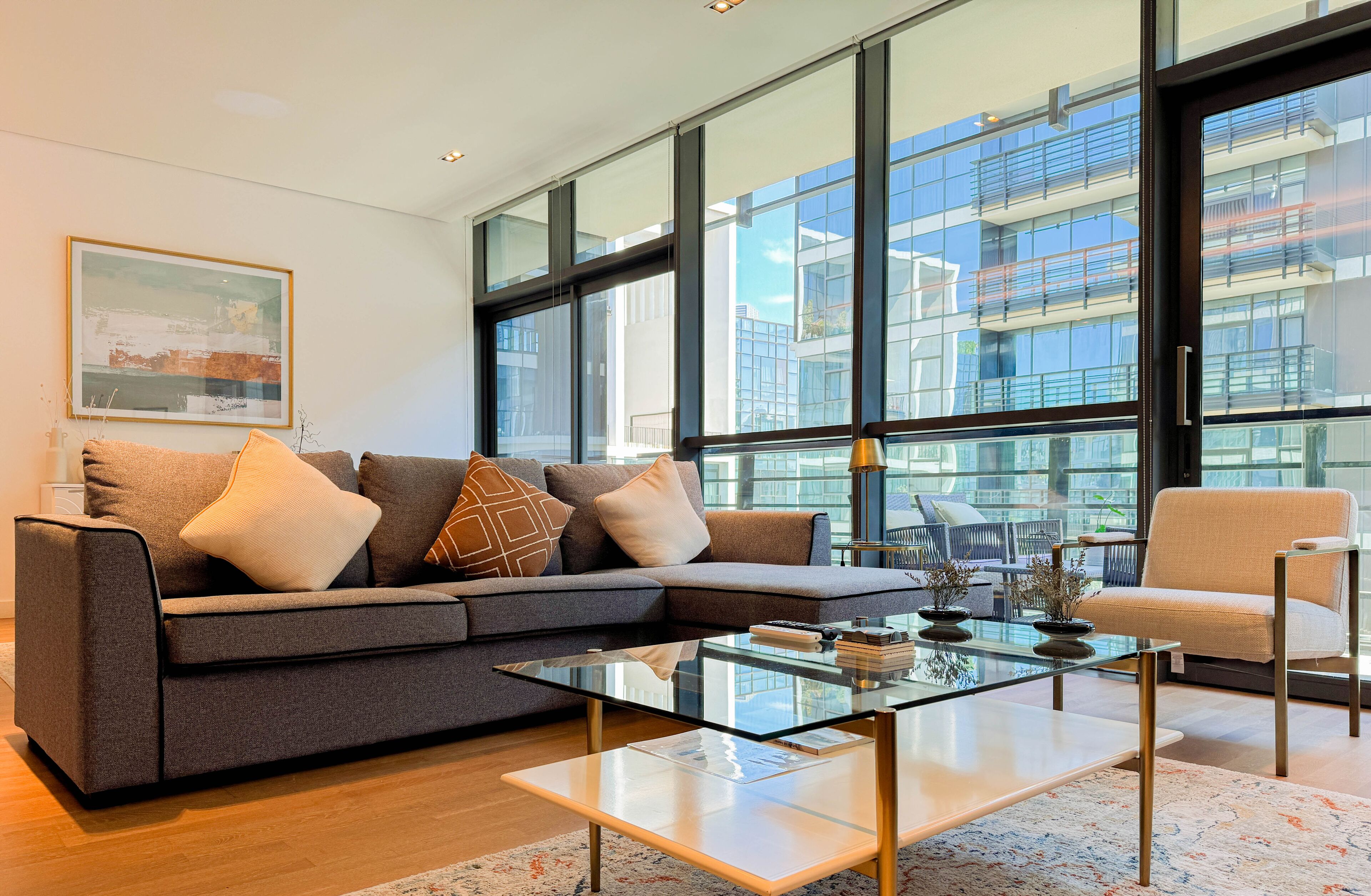 Apartamento de Luxo, 1 quarto | Sala de estar | Smart TV de 55 de polegadas com canais por cabo, televisor, Netflix 