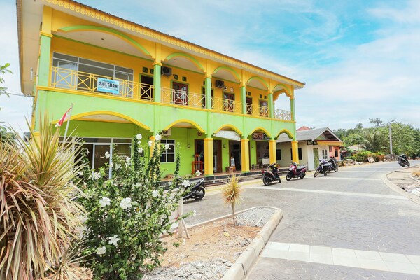 Hotel O Penginapan Sulthan Penyengat Syariah - Bintan Island