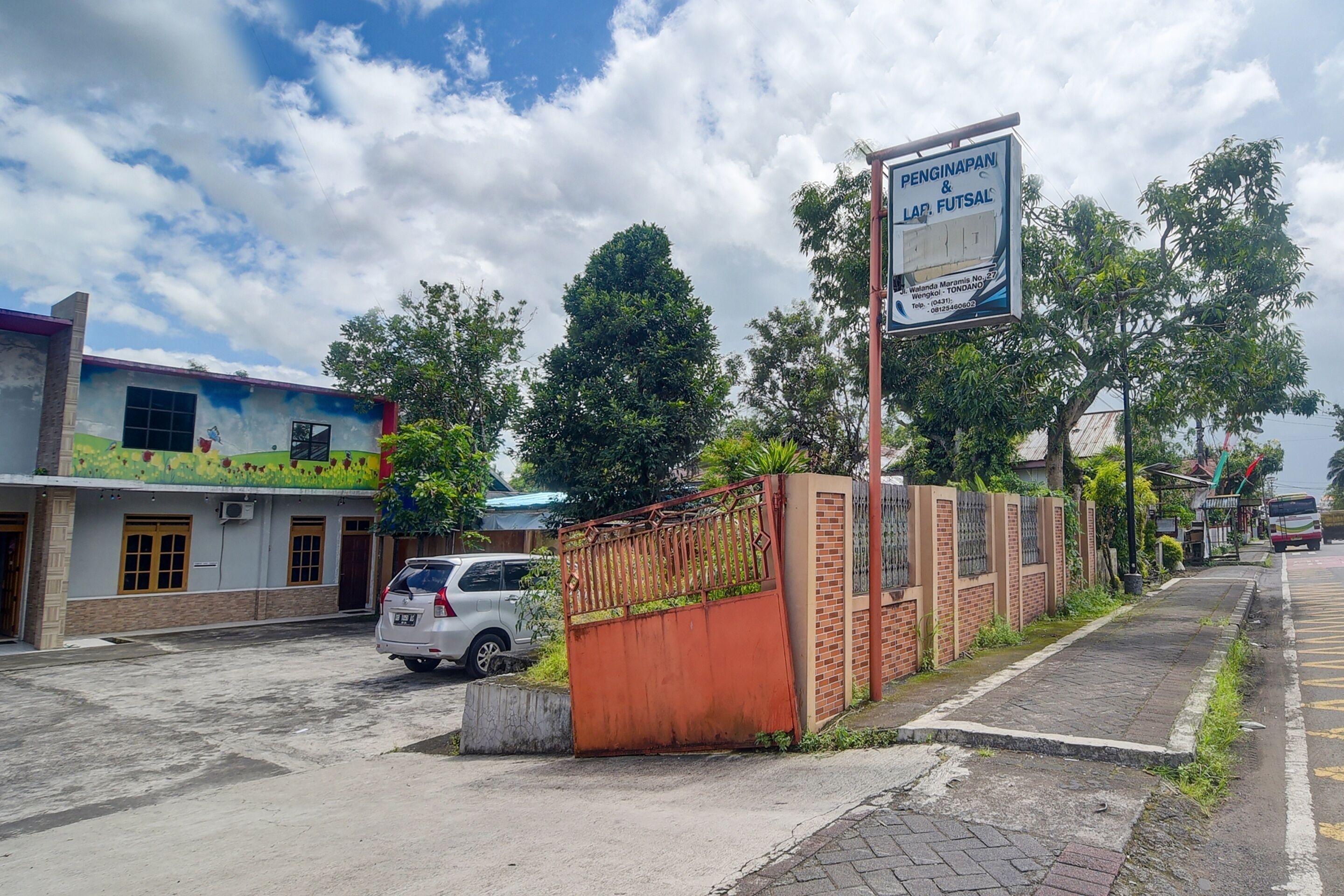 Fachada da propriedade