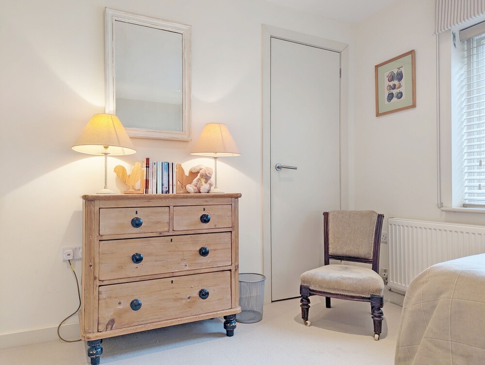 Long Meadow - Sleeps 4 Guests In 2 Bedrooms - Midhurst