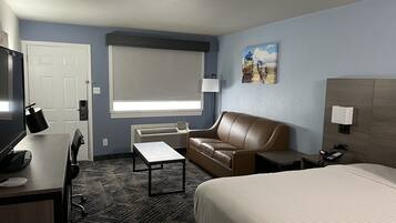 Quarto solteiro luxo | 1 quarto, escrivaninha, cortinas blackout, Wi-Fi de cortesia