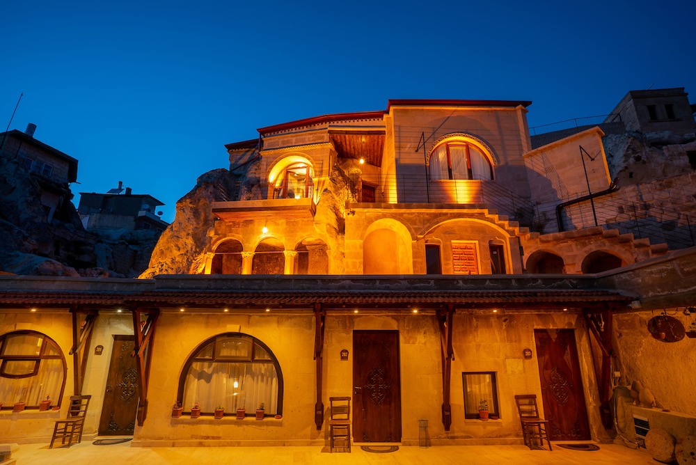 Cappadocia Inans Cave & Swimming Pool Hot - Nar