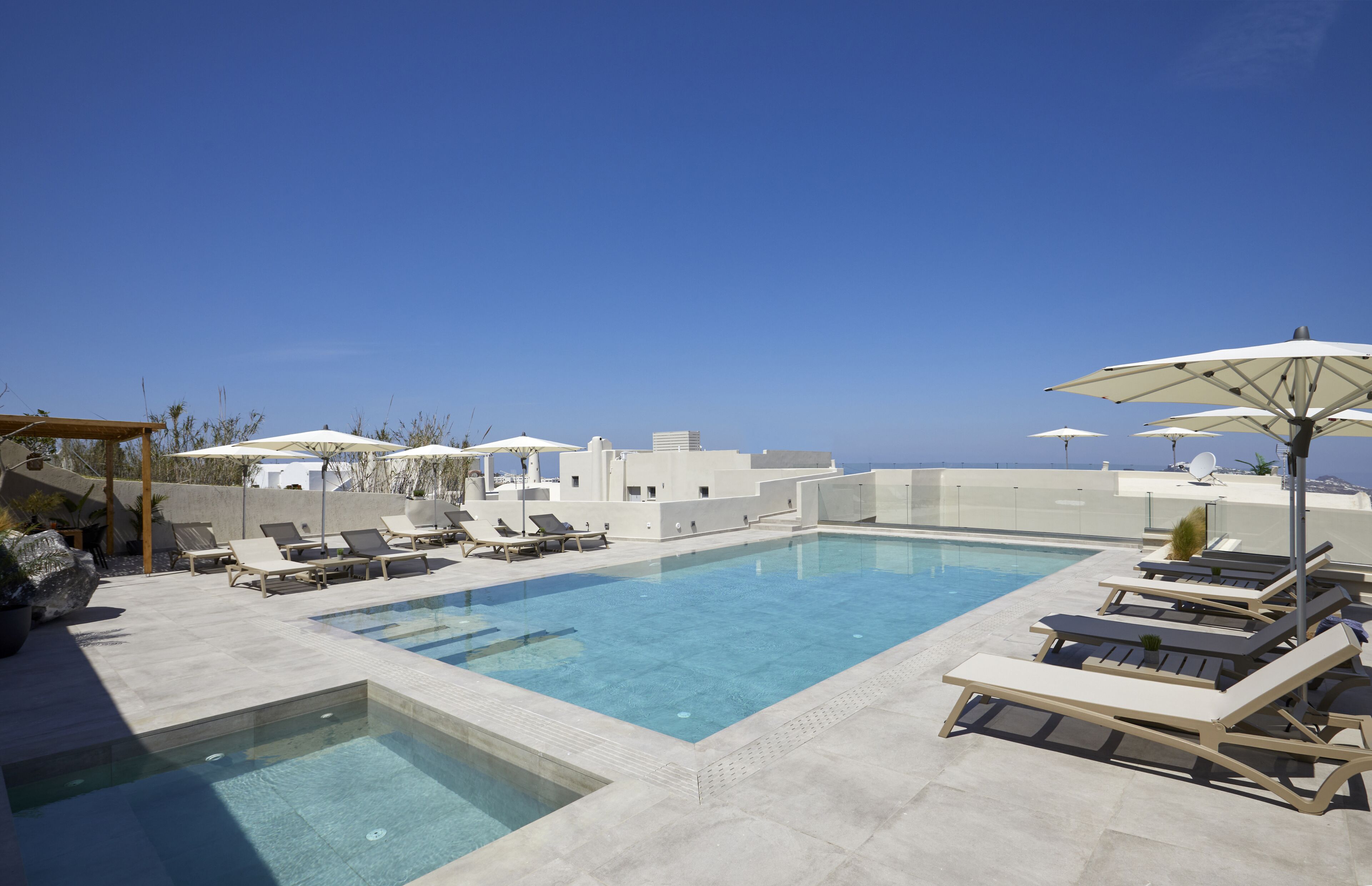 Piscina externa sazonal