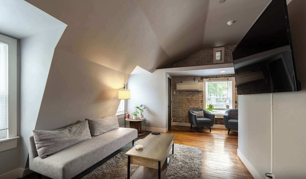 Close To Stadiums, Downtown Cincy, & More, 1br Apt - Ludlow, KY