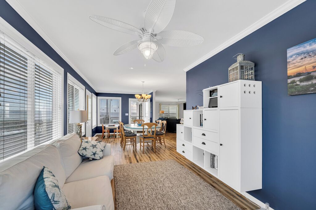 Sunny Shack By Seaside Vacations & Sales - Chincoteague, VA