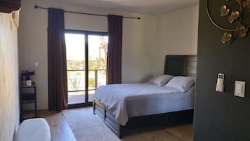 Cabana de Madeira Deluxe | Minibar, ferro/tábua de engomar, Wi-fi grátis, roupa de cama fornecida