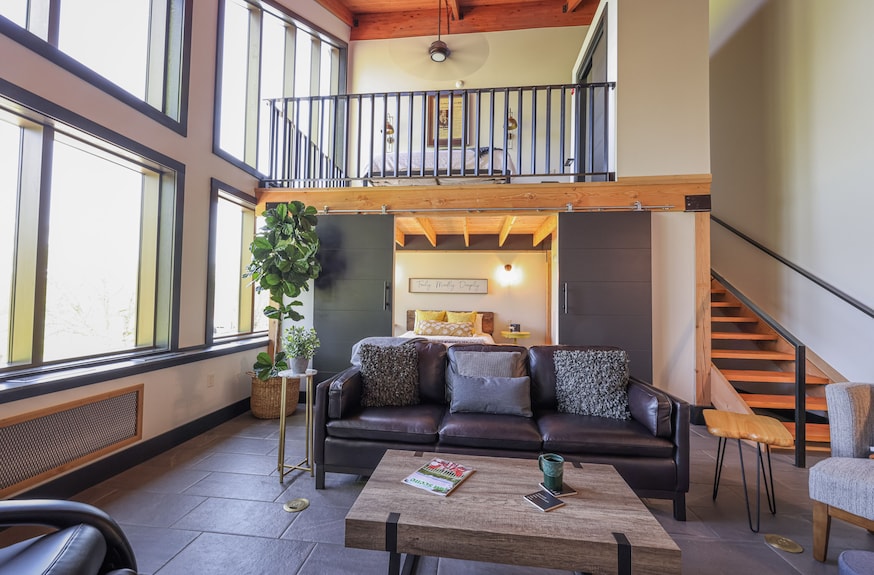 Cedar Loft By The Inn & Spa At Cedar Falls - Hocking Hills State Park, OH