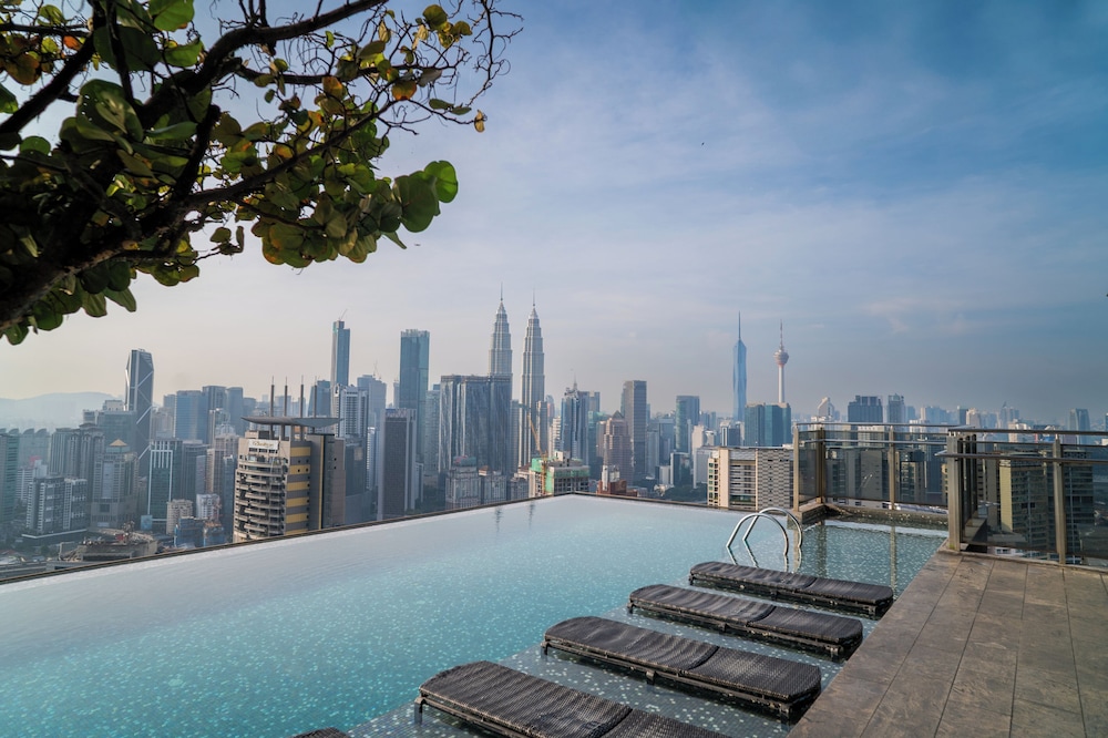 Expressionz Klcc By Mana-mana - Sungai Buloh