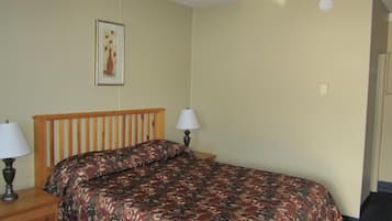 Quarto Comfort | 1 quarto, com mobília individualizada, cortinas/cortinados opacos