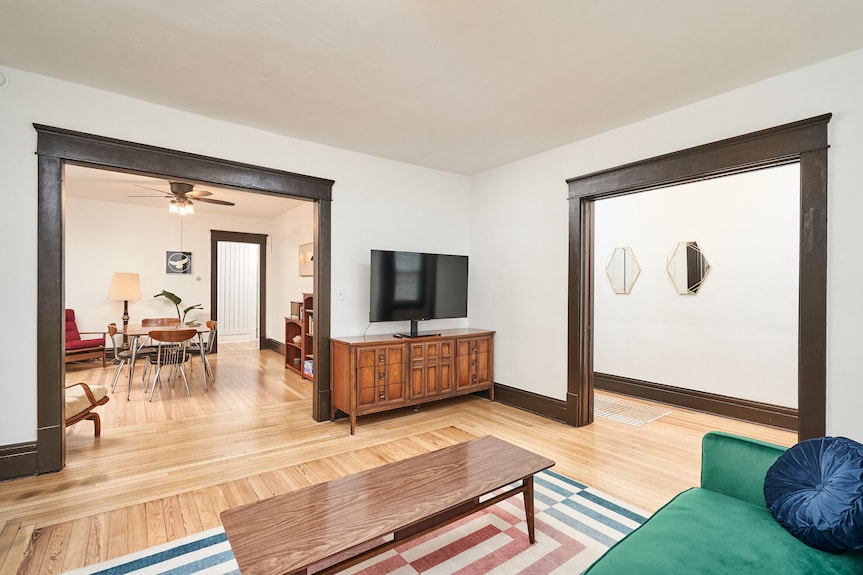 The Inn @ The Highland Hill - Akron, OH