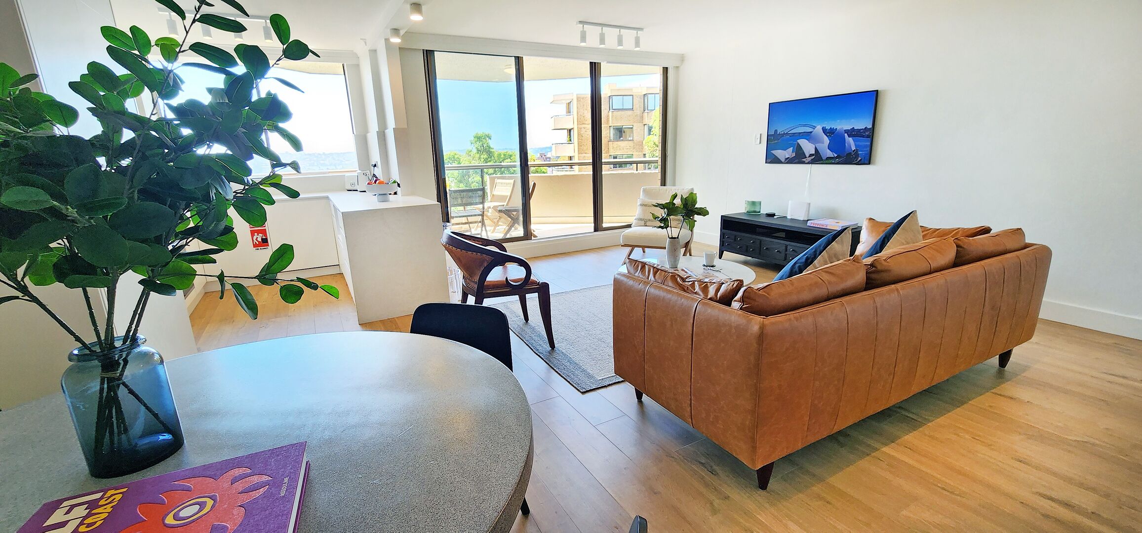 Outstanding Opera House & Harbour Bridge Views - Sidney, Australia