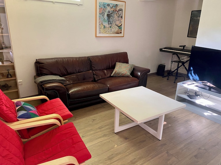 Maison 7 Personnes Le Pré De La Reyne. - Sault