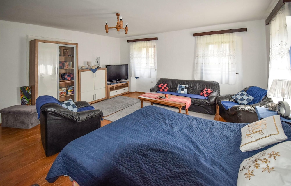 Nice Home In Brod Na Kupi - Delnice