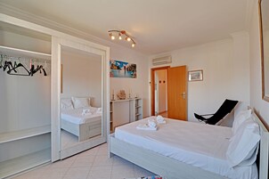 Apartamento, 1 quarto, acesso à piscina, em frente ao mar | 1 quarto, roupa de cama fornecida