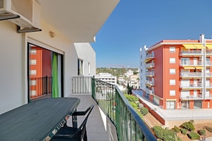 Apartamento, 1 quarto, acesso à piscina, em frente ao mar | Varanda