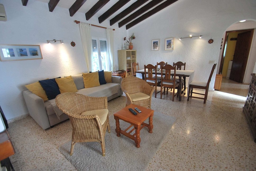 Chalet En Una Zona Tranquila Con Piscina Privada - Moraira