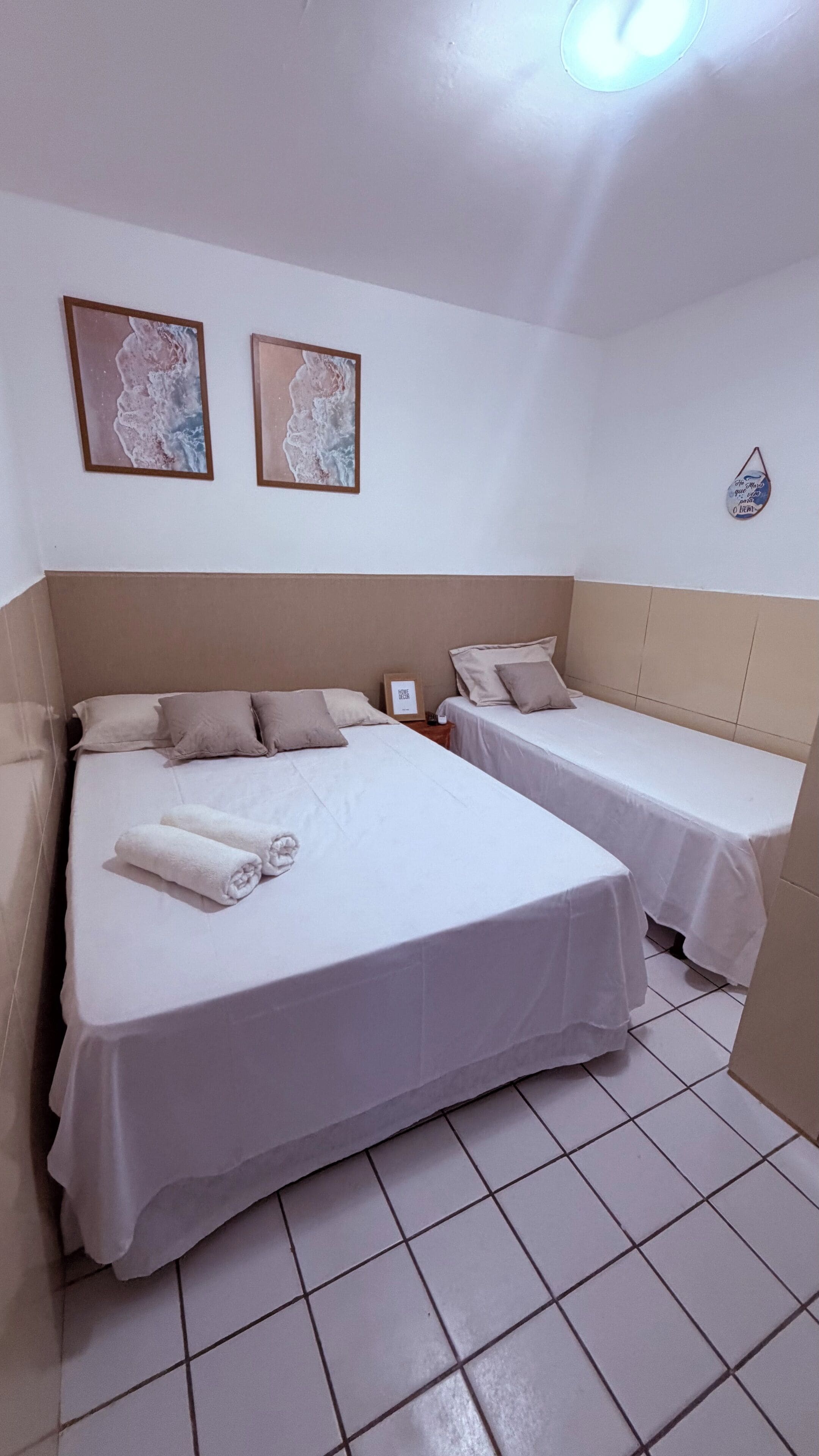 Quarto Triplo Económico | Wi-fi grátis 