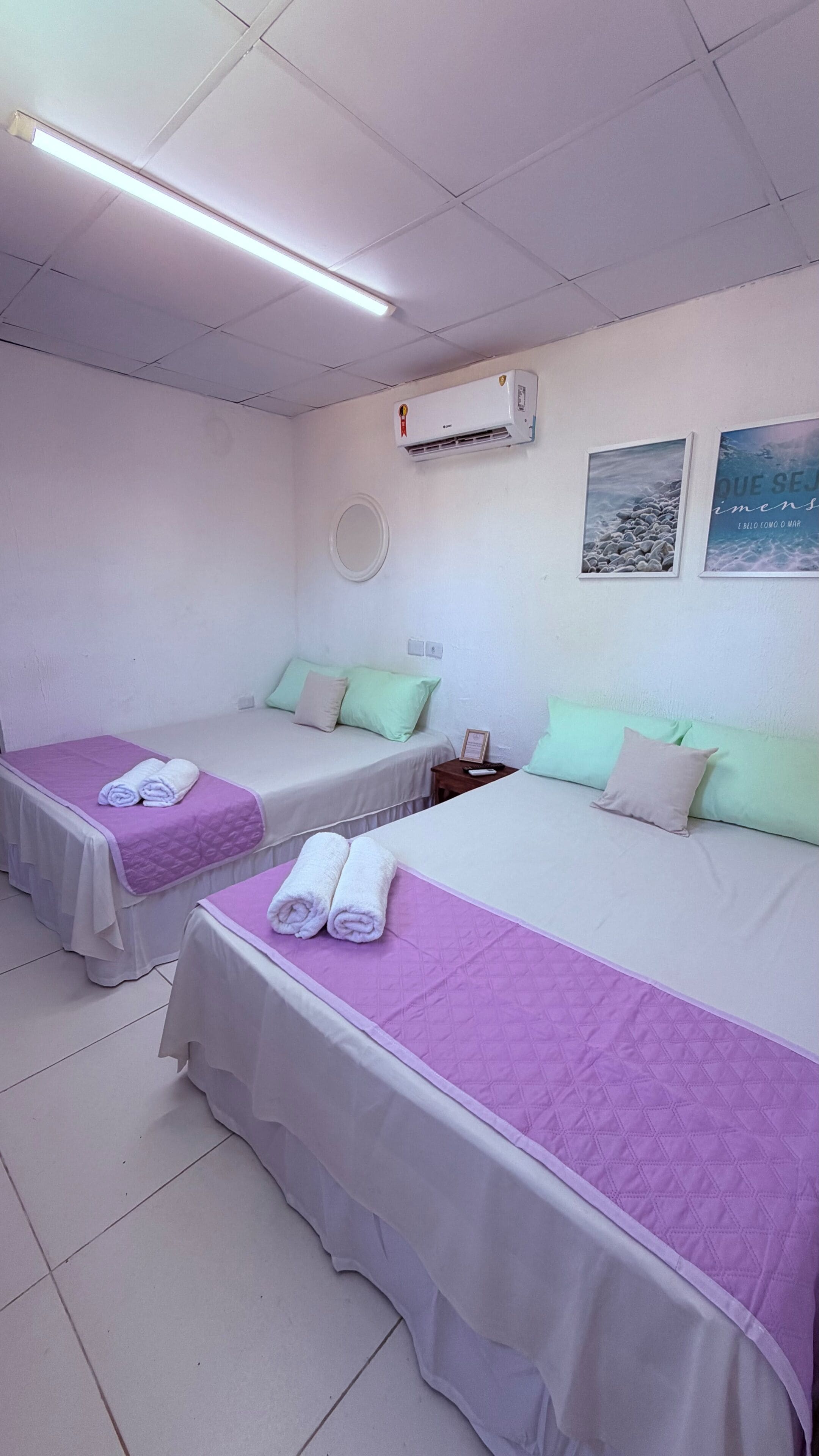 Quarto Quádruplo Económico | Wi-fi grátis 