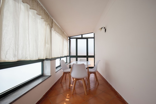Apartamento standard | Área de estar | TV de tela plana