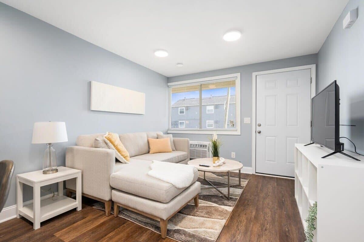 Newly Renovated 1 Bedroom - Columbus, OH
