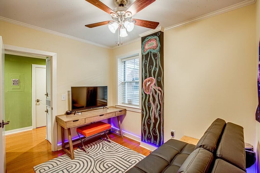 The Urban Hippie! Downtown Winston-salem! - 溫斯頓-塞勒姆