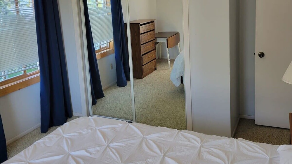 The Point On Gull Lake – Unit 4: 2br Family Escape W/ Dock & Garage - Brainerd, MN