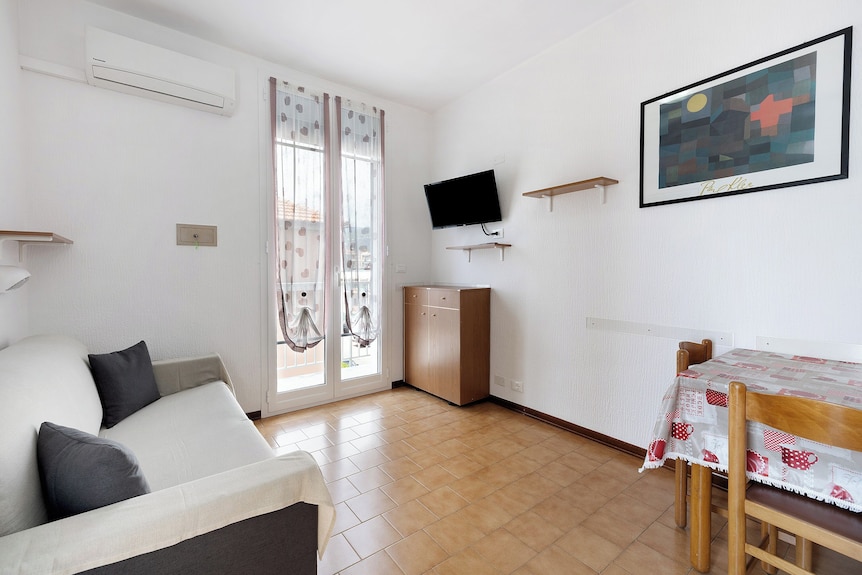 Studio Appartement "Monolocale 9" Met Zeezicht, 2 Balkons & Wi-fi - Pietra Ligure