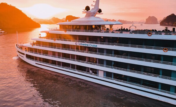 Catherine Cruise - Quảng Yên