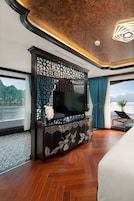 Suíte real, 1 cama King, terraço, vista para o oceano | Roupas de cama premium, frigobar, escrivaninha
