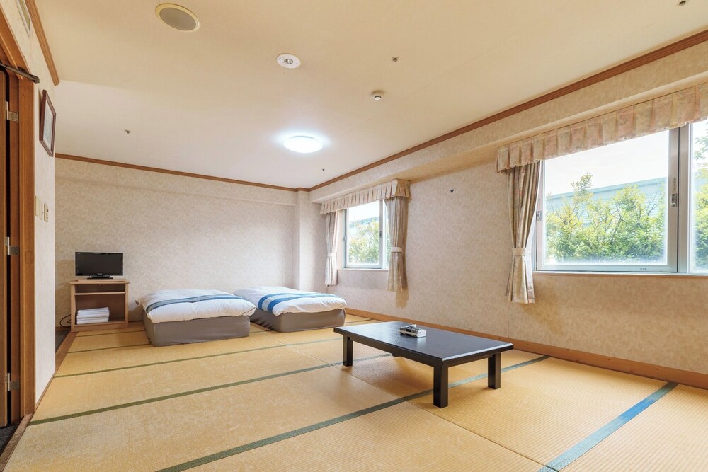 In front of GifuHashima station JapaneseWestern / Hashima Gifu Reviews ...