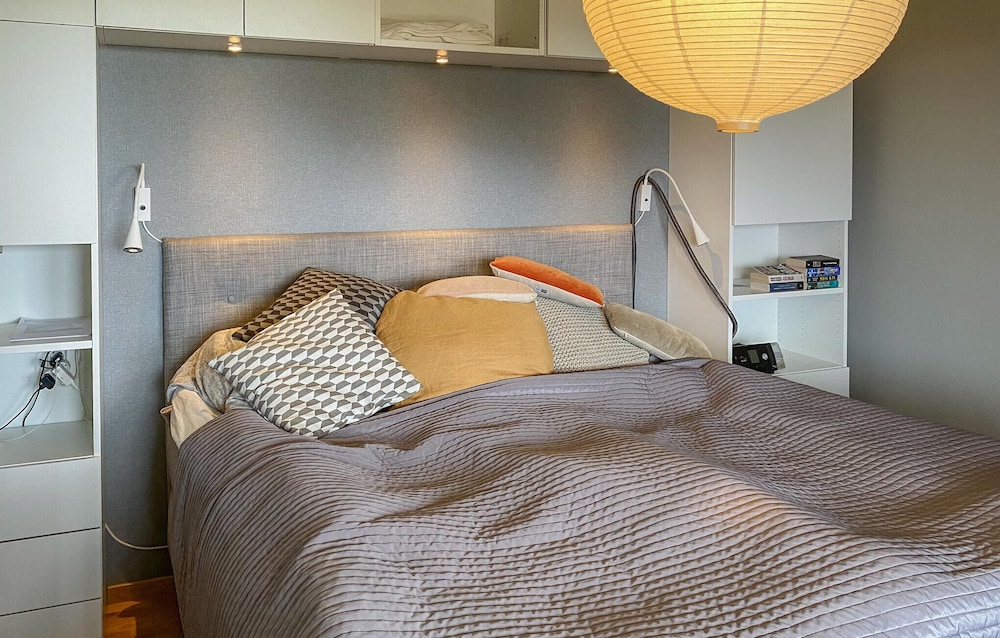 3 Bedroom Stunning Home In Huskvarna - Jönköping