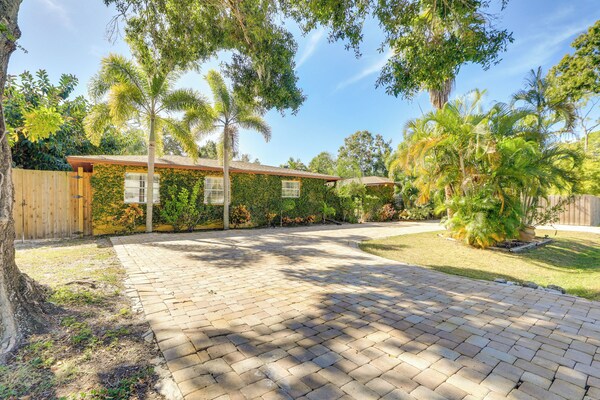 Sarasota Getaway W/ Private Pool & Backyard Oasis! - Sarasota, FL
