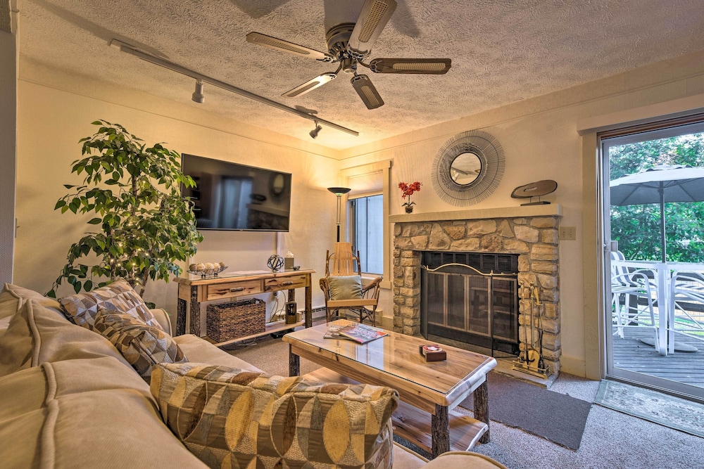 1 Mi To Jack Frost Ski Resort: Water-view Retreat - Pocono Mountains, PA