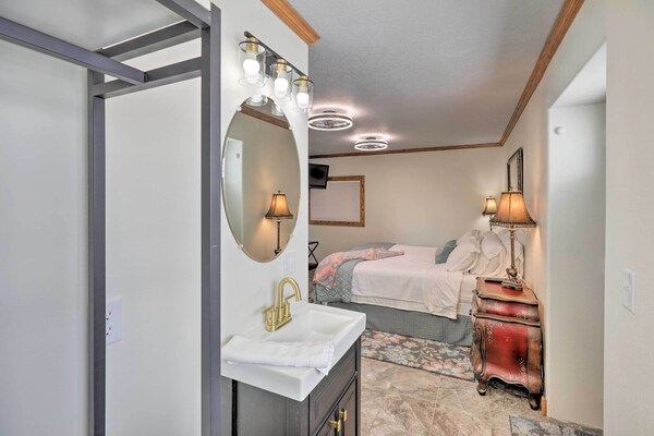 Regal River Retreat In The Heart Of Yankton! - Yankton, SD