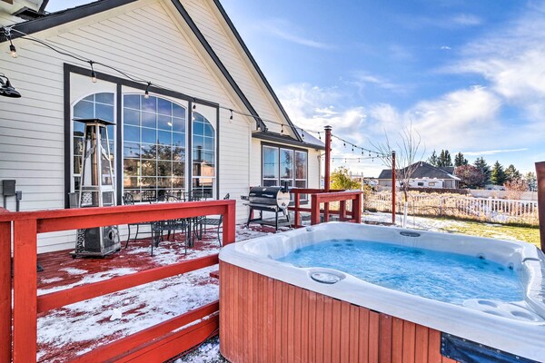 Alluring Home W/ Fire Pit < 1/2 Mi To Oit! - Klamath Falls, OR