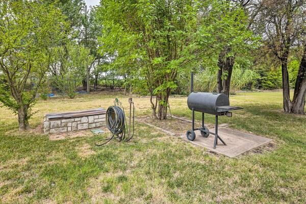 大型Peck住宅，带有丛林和小溪供您探索 - 堪薩斯