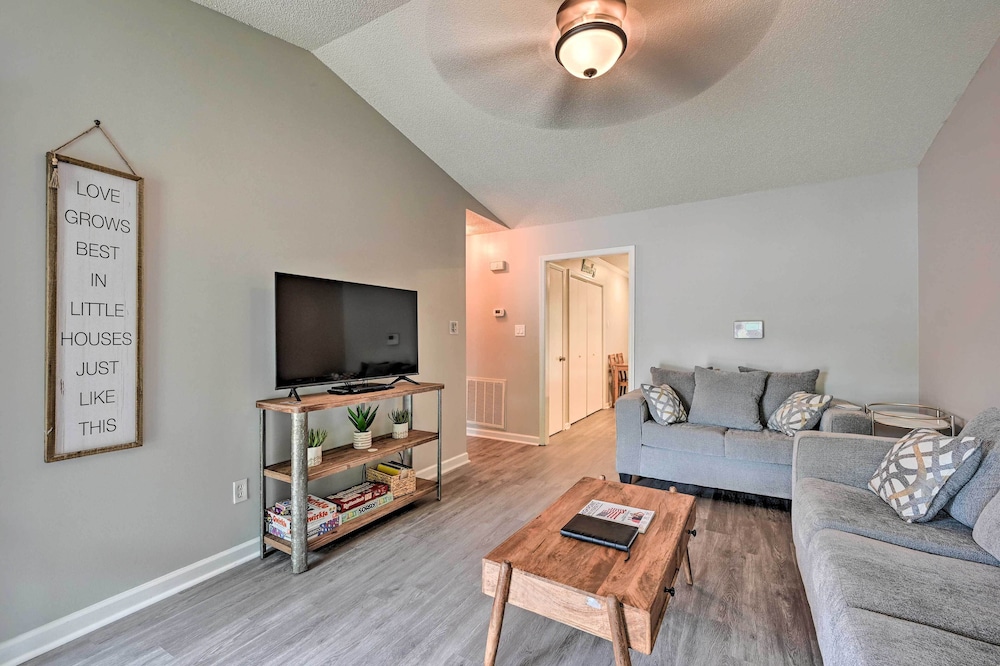 Lovely High Point Abode ~ 2 Mi To University! - High Point, NC