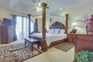 Villa (6 Bedrooms) | Interior