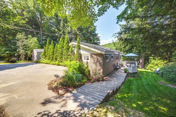 Breathtaking Newbury Cottage W/ Deck On Chalk Pond - Newbury, NH