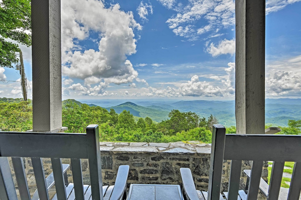 Amazing Historic Home W/ Stunning Mountain Views! - Boone, NC