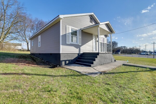 Walkable Hopkinsville Home W/ Yard! - Lake Morris, KY