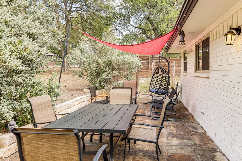 Gorgeous San Marco Home W/ Patio & Grill! - San Marcos, TX