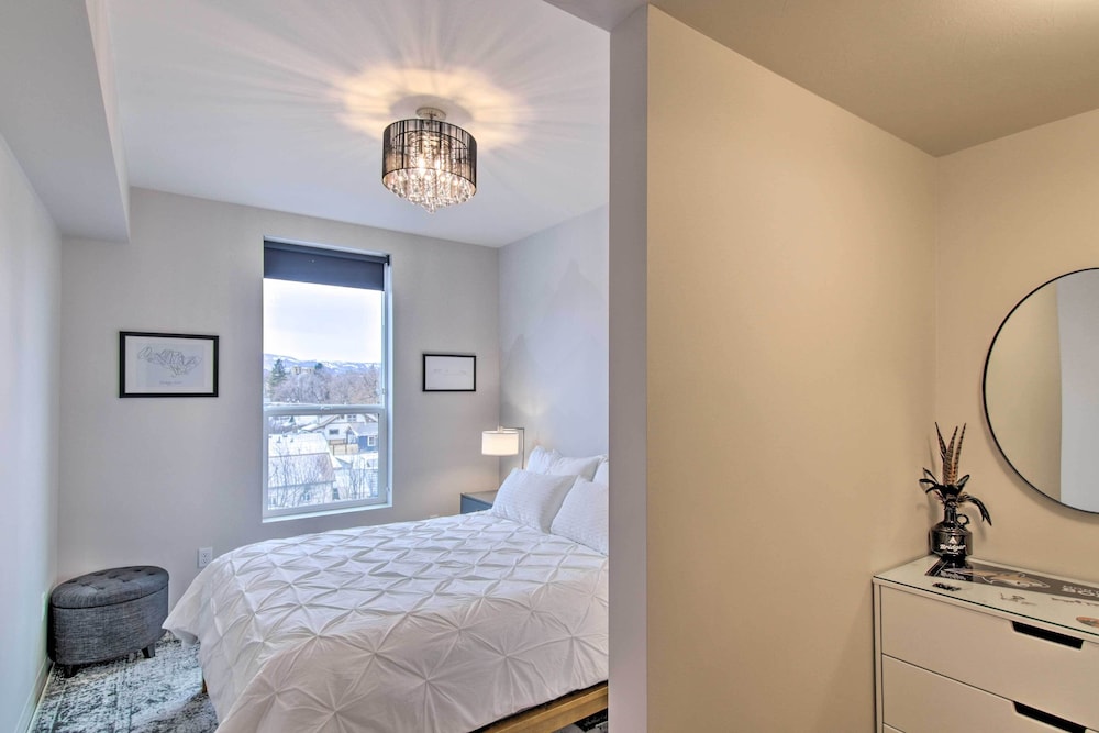 Chic Bozeman Apartment - 1 Block Off West Main St! - Bozeman, MT
