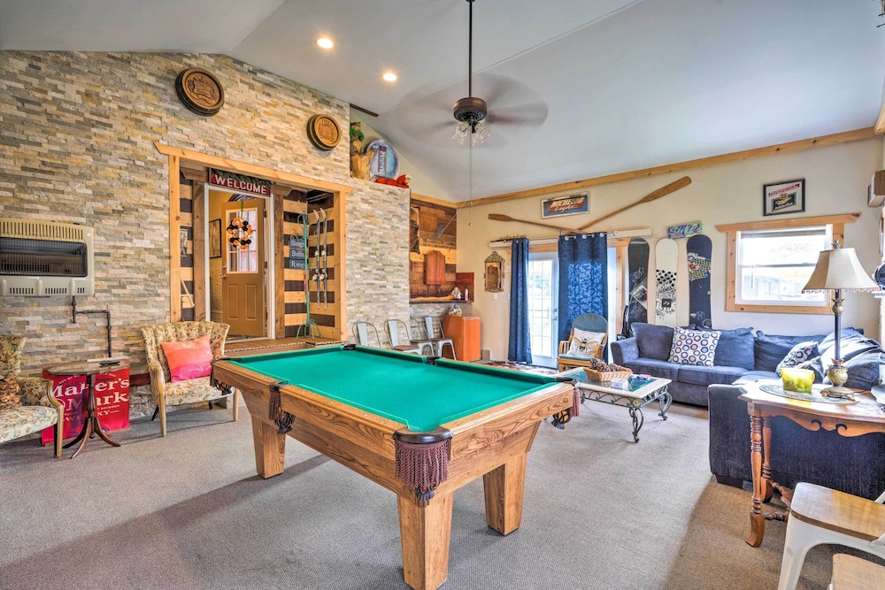 Spacious Victorian Home 1/4 Mi To Holiday Valley! - Ellicottville, NY