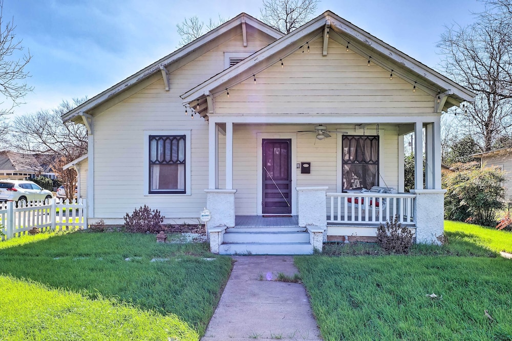 Georgetown Vacation Rental Close To Town Square! - Georgetown, TX