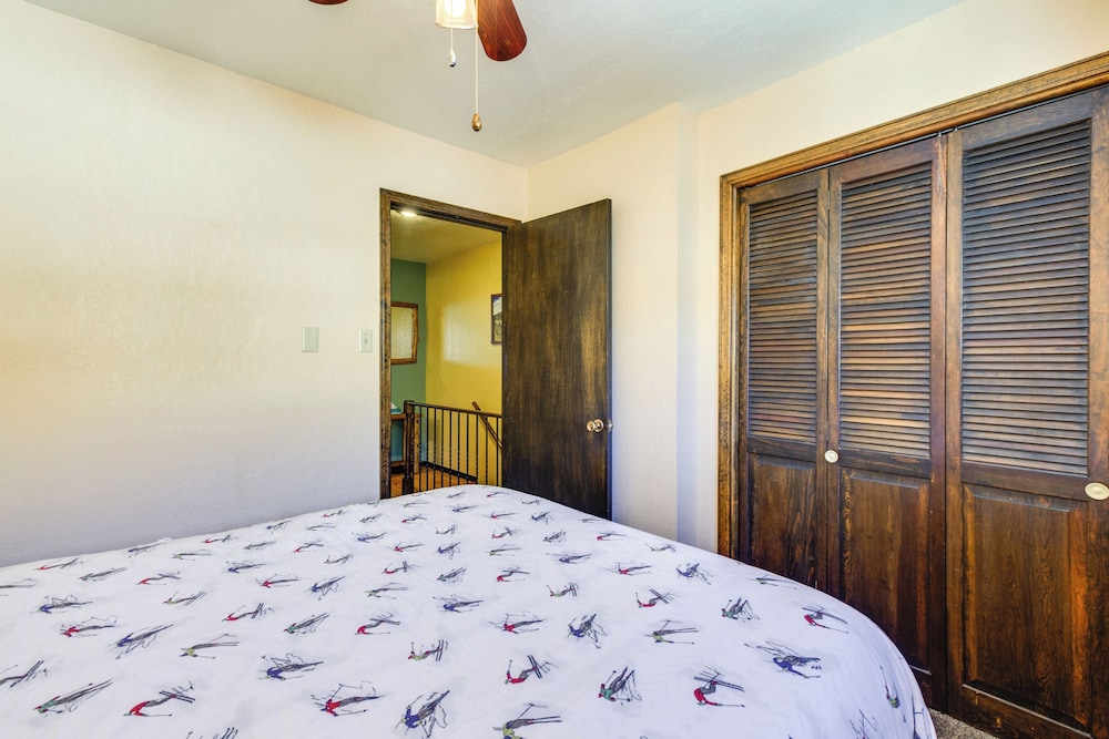 Waterfront Red River Haven: Walk To Ski Lift! - Red River, NM