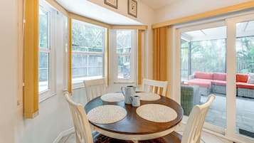 Casa (2 Bedrooms) | Parte interna