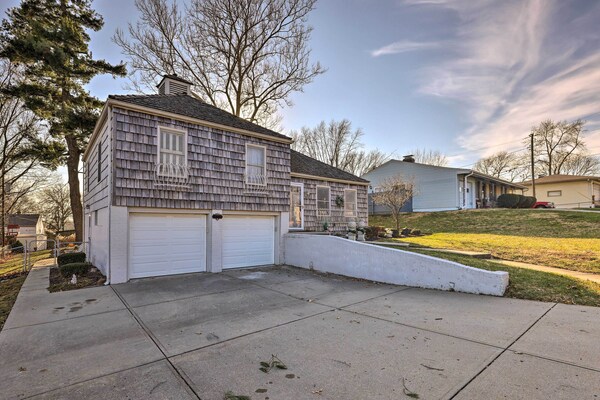 Cozy Kansas City Home W/ Yard - 9 Mi To Dtwn! - Kansas City, MO